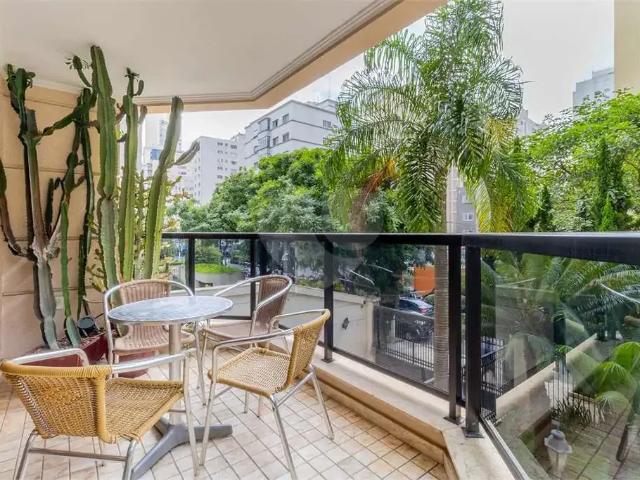 Apartamento para Venda em São Paulo/SP Higienópolis 4 Quartos