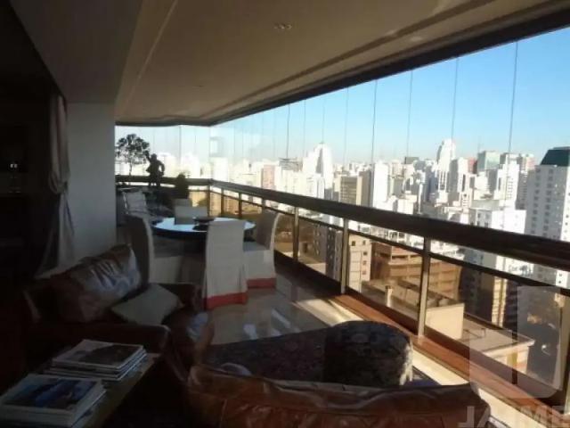 Apartamento para Venda em São Paulo/SP Higienópolis 4 Quartos