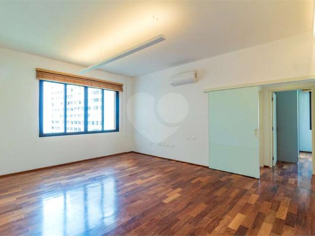Apartamento para Venda em São Paulo/SP Higienópolis 2 Quartos