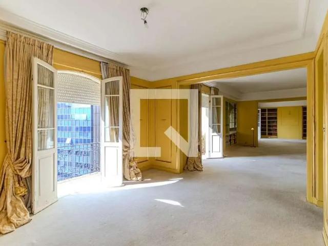 Apartamento para Venda em São Paulo/SP Higienópolis 2 Quartos
