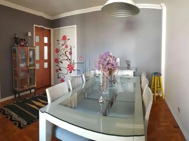 Apartamento para Venda em São Paulo/SP Higienópolis 2 Quartos