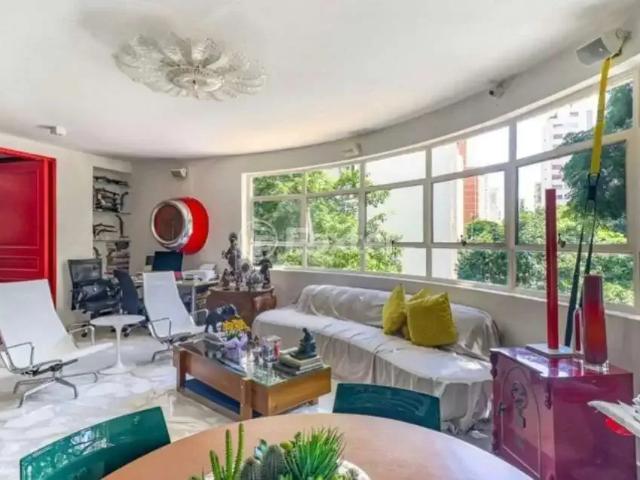 Apartamento para Venda em São Paulo/SP Higienópolis 2 Quartos