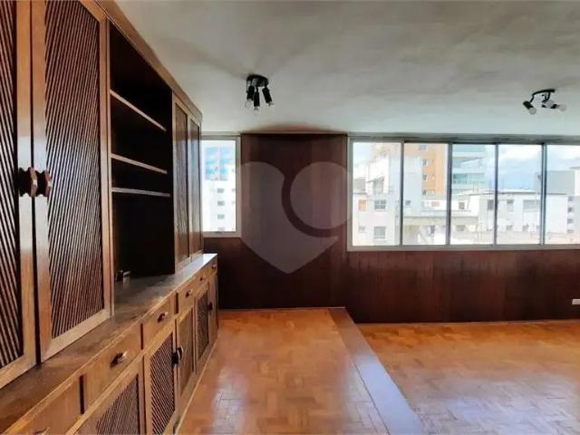Apartamento para Venda em São Paulo/SP Santa Cecília 3 Quartos