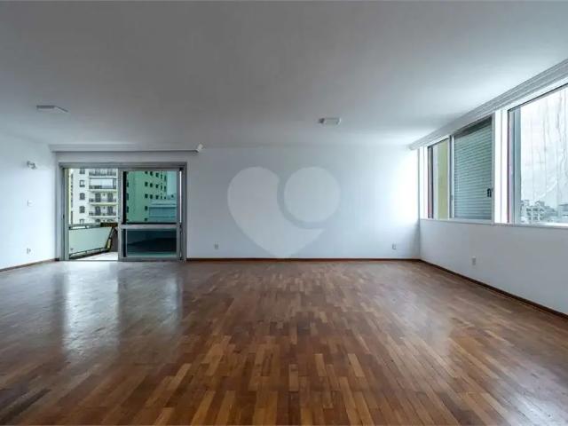 Apartamento para Venda em São Paulo/SP Higienópolis 3 Quartos