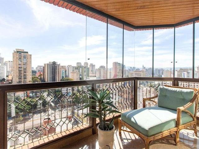 Apartamento para Venda em São Paulo/SP Higienópolis 3 Quartos