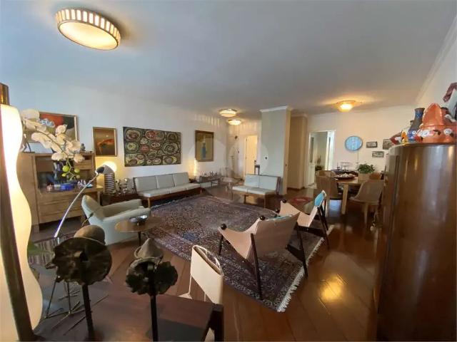 Apartamento para Venda em São Paulo/SP Higienópolis 3 Quartos