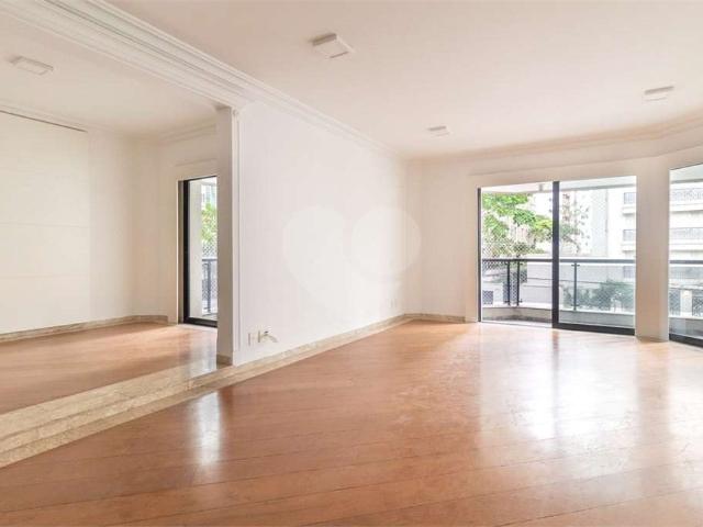 Apartamento para Venda em São Paulo/SP Higienópolis 3 Quartos