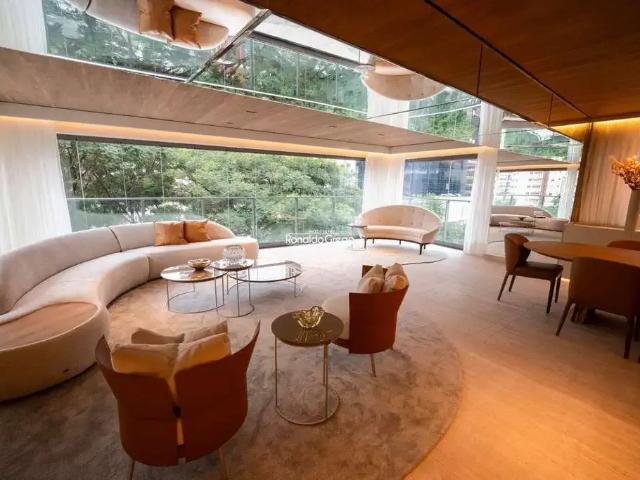 Apartamento para Venda em São Paulo/SP Itaim Bibi 4 Quartos