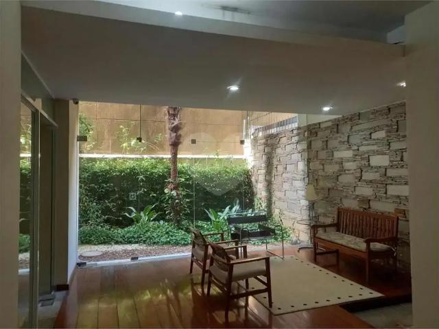 Apartamento para Venda em São Paulo/SP Jardim América 2 Quartos