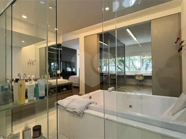 Apartamento para Venda em São Paulo/SP Jardim América 2 Quartos