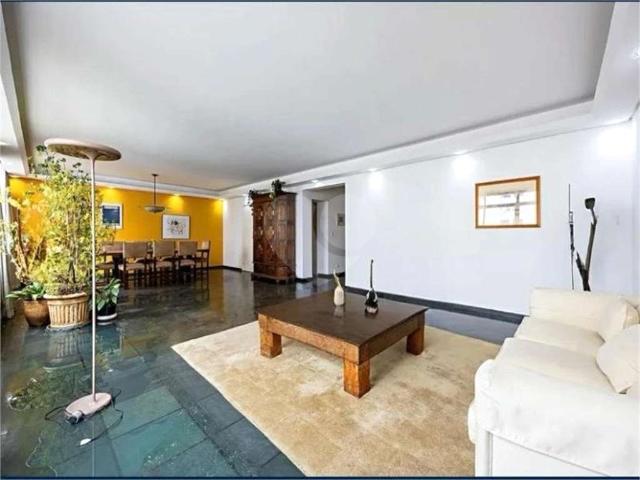 Apartamento para Venda em São Paulo/SP Jardim América 3 Quartos