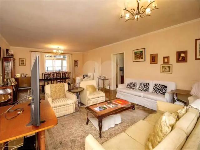 Apartamento para Venda em São Paulo/SP Jardim América 3 Quartos