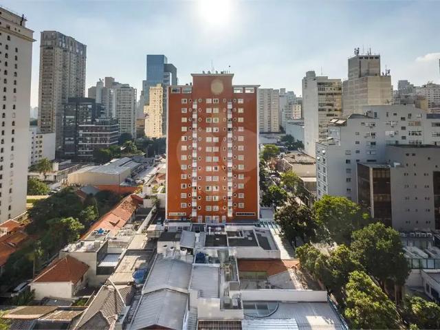 Apartamento para Venda em São Paulo/SP Jardim América 3 Quartos