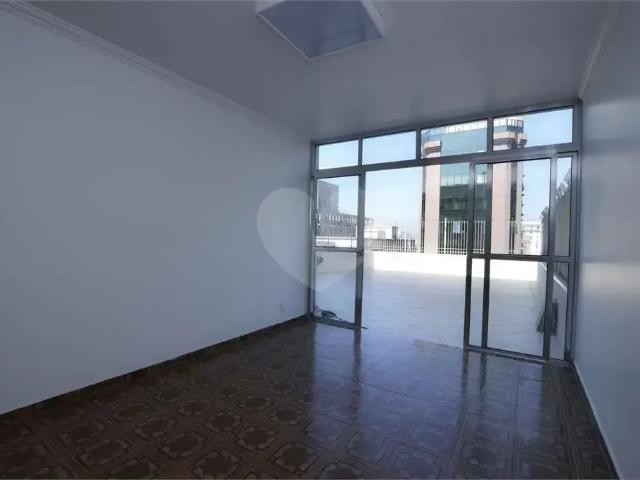 Apartamento para Venda em São Paulo/SP Jardim América 3 Quartos