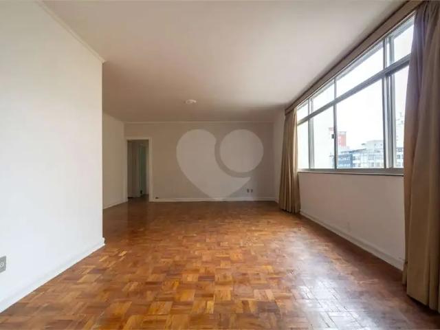 Apartamento para Venda em São Paulo/SP Jardim América 3 Quartos