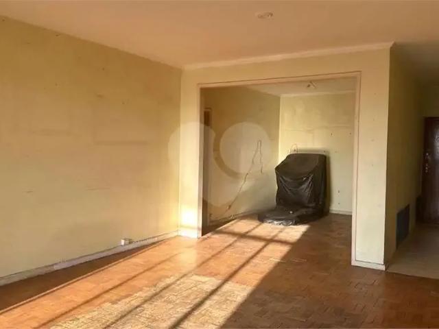 Apartamento para Venda em São Paulo/SP Jardim América 3 Quartos