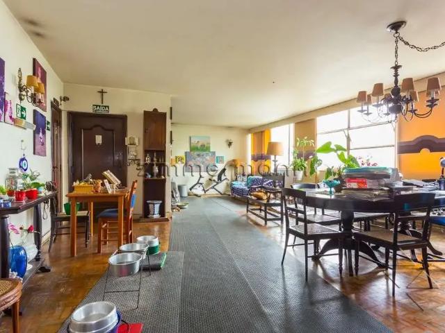 Apartamento para Venda em São Paulo/SP Jardim América 3 Quartos