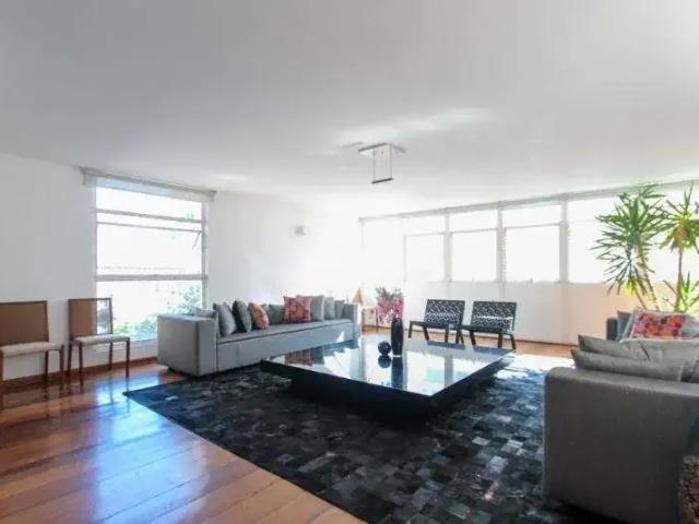 Apartamento para Venda em São Paulo/SP Jardim América 3 Quartos