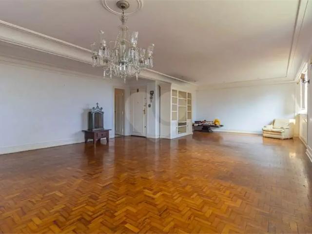 Apartamento para Venda em São Paulo/SP Jardim América 3 Quartos