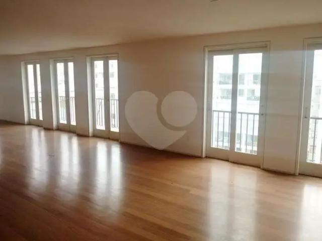 Apartamento para Venda em São Paulo/SP Jardim América 3 Quartos