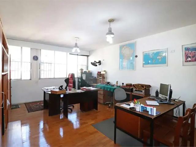 Apartamento para Venda em São Paulo/SP Jardim América 3 Quartos