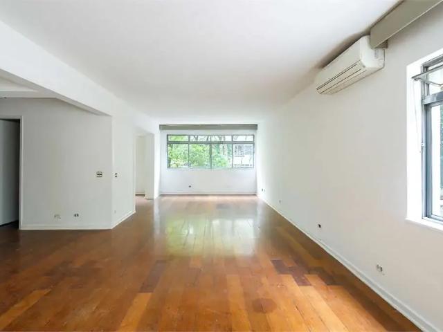 Apartamento para Venda em São Paulo/SP Jardim América 3 Quartos