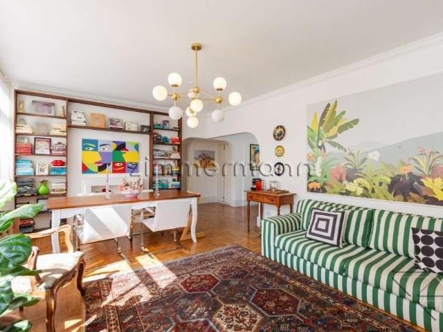 Apartamento para Venda em São Paulo/SP Jardim América 3 Quartos