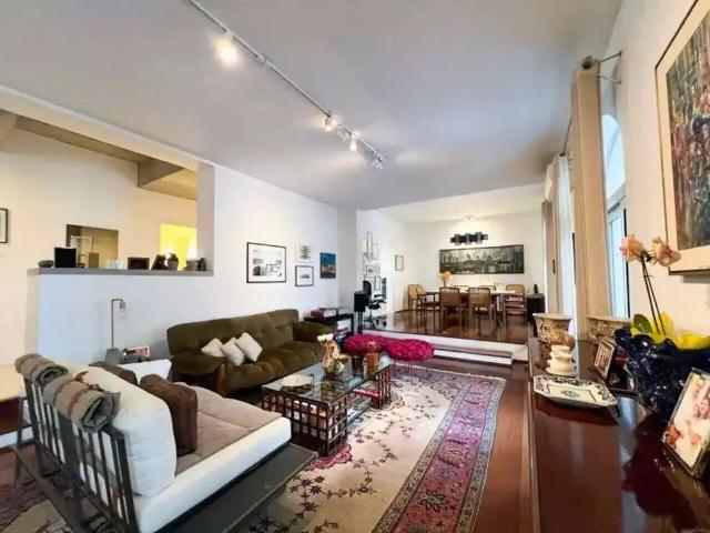 Apartamento para Venda em São Paulo/SP Jardim América 3 Quartos