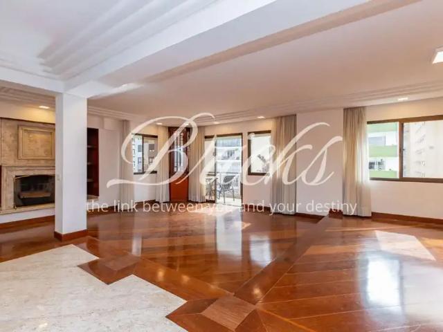 Apartamento para Venda em São Paulo/SP Jardim América 3 Quartos
