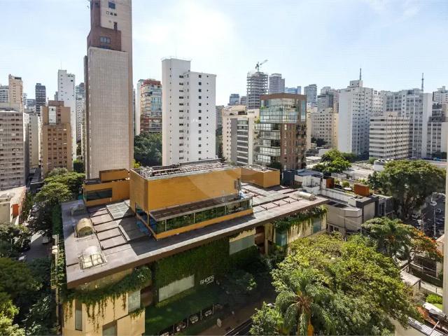 Apartamento para Venda em São Paulo/SP Jardim América 3 Quartos