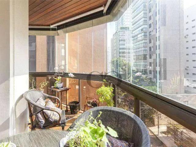 Apartamento para Venda em São Paulo/SP Jardim América 3 Quartos