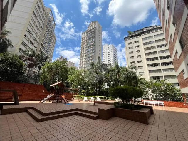 Apartamento para Venda em São Paulo/SP Jardim América 3 Quartos