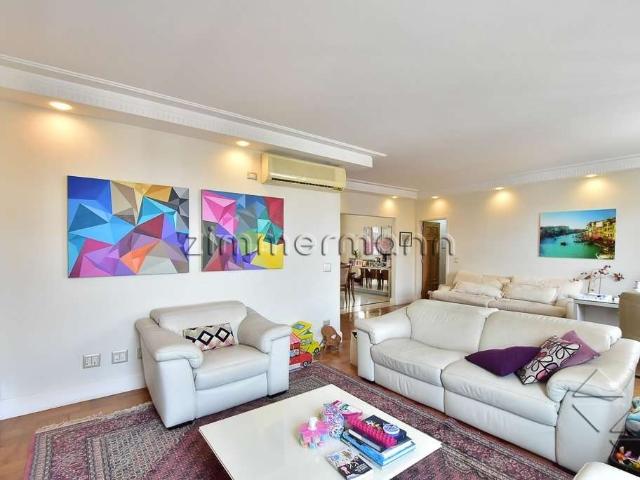 Apartamento para Venda em São Paulo/SP Jardim América 3 Quartos