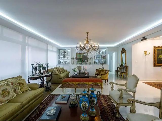 Apartamento para Venda em São Paulo/SP Jardim América 3 Quartos