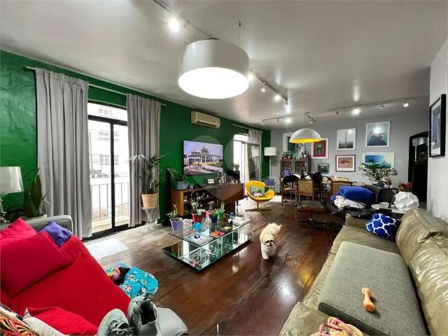 Apartamento para Venda em São Paulo/SP Jardim América 3 Quartos