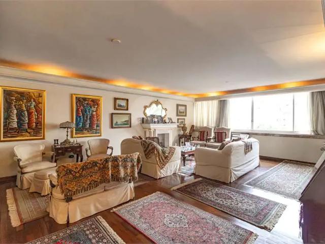 Apartamento para Venda em São Paulo/SP Jardim América 3 Quartos