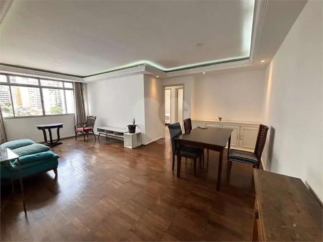 Apartamento para Venda em São Paulo/SP Jardim América 3 Quartos