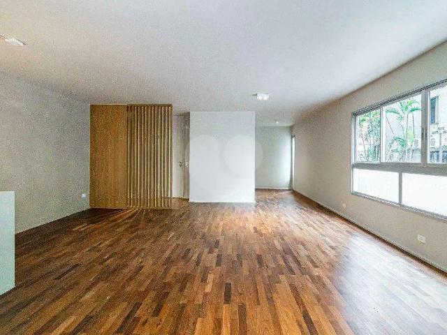 Apartamento para Venda em São Paulo/SP Jardim América 3 Quartos