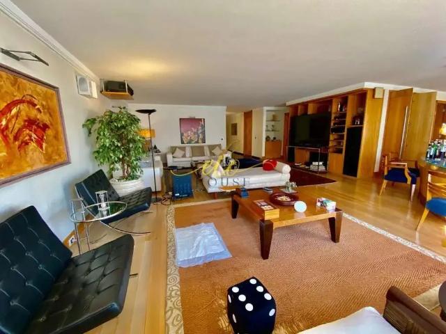Apartamento para Venda em São Paulo/SP Jardim América 3 Quartos