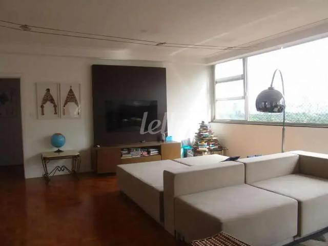Apartamento para Venda em São Paulo/SP Jardim América 3 Quartos