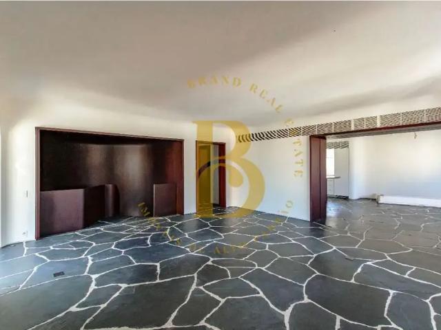 Apartamento para Venda em São Paulo/SP Jardim América 3 Quartos