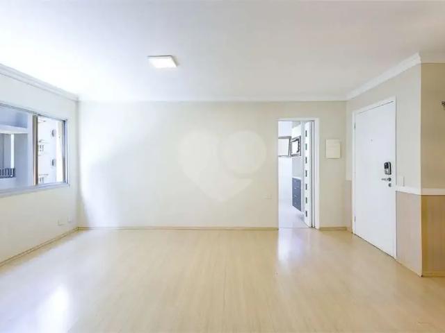 Apartamento para Venda em São Paulo/SP Jardim América 3 Quartos