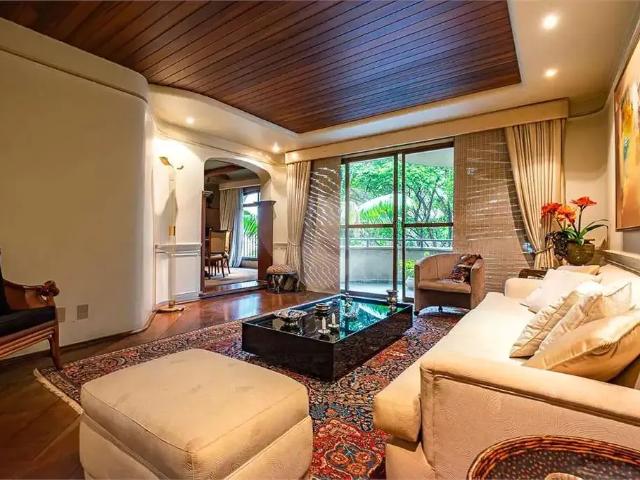 Apartamento para Venda em São Paulo/SP Jardim América 3 Quartos
