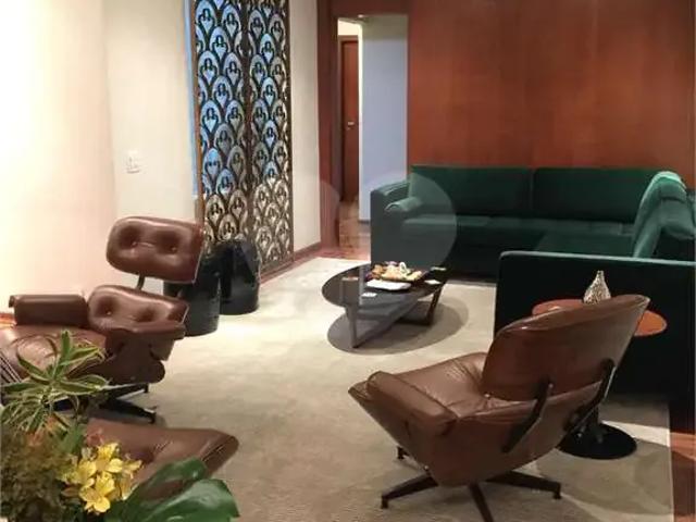 Apartamento para Venda em São Paulo/SP Jardim América 3 Quartos