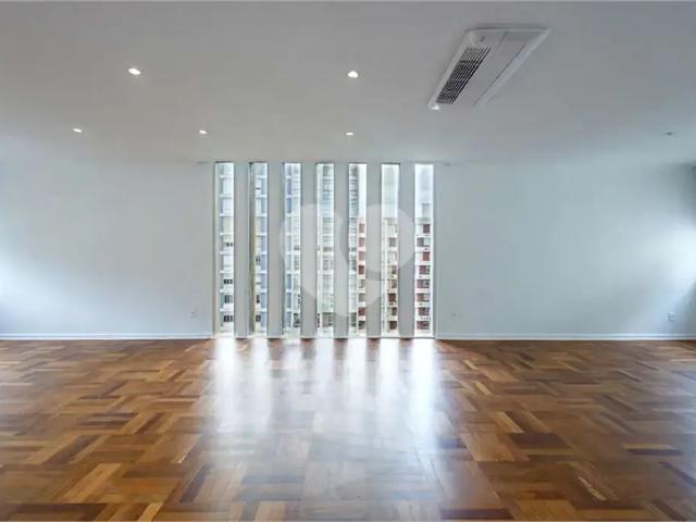 Apartamento para Venda em São Paulo/SP Jardim América 3 Quartos