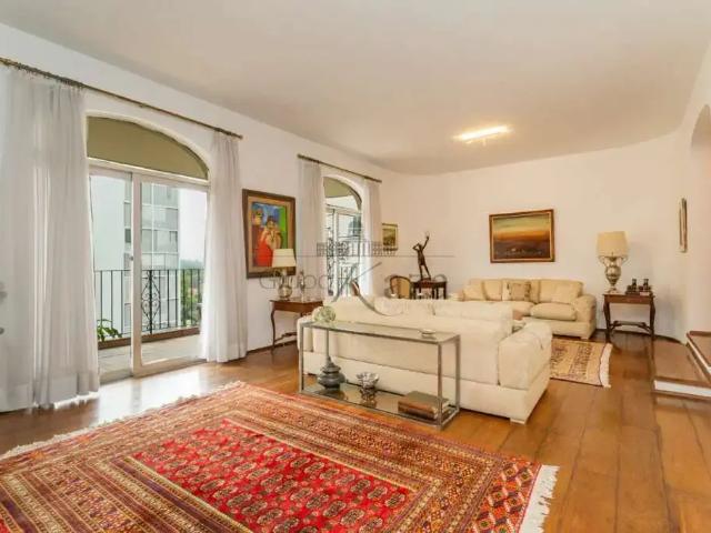 Apartamento para Venda em São Paulo/SP Jardim América 4 Quartos