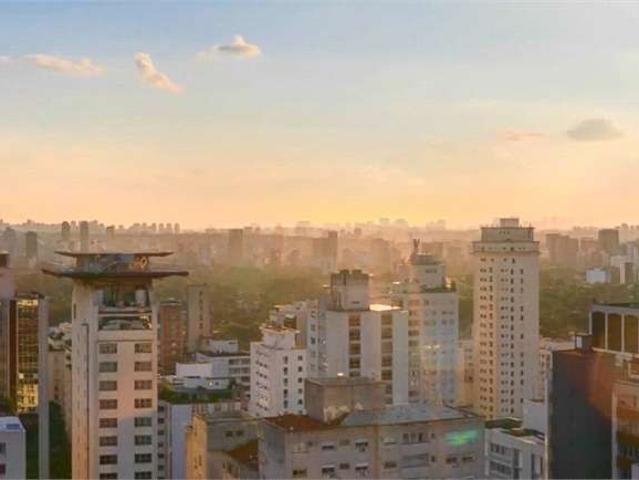 Apartamento para Venda em São Paulo/SP Jardim América 4 Quartos