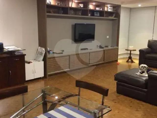 Apartamento para Venda em São Paulo/SP Jardim América 4 Quartos