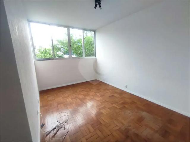 Apartamento para Venda em São Paulo/SP Jardim Brasil Zona Sul 2 Quartos