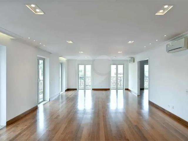 Apartamento para Venda em São Paulo/SP Jardim Paulista 4 Quartos